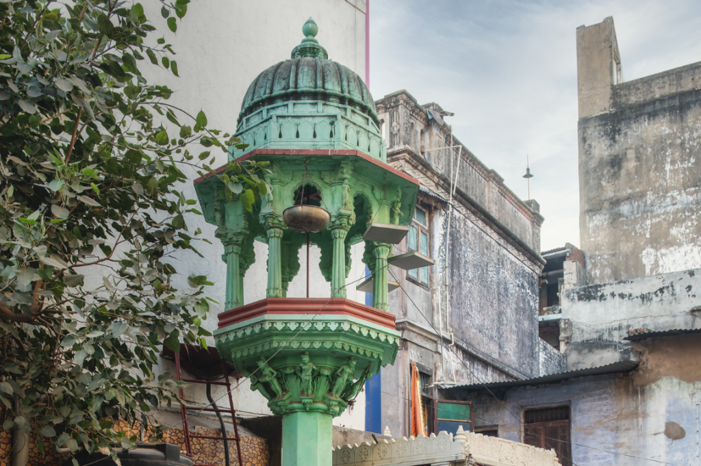 The Chabutra in Ahmedabad, Gujarat - Paper Planes